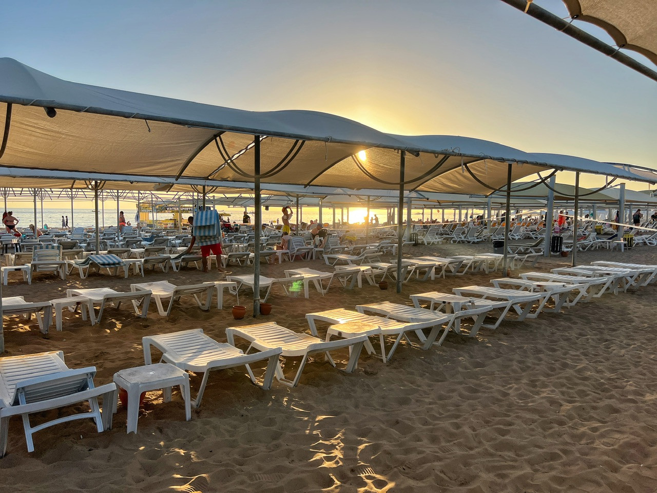 Being True Tourists on the Turkish Riviera-Side, Turkiye - Explorer Genes